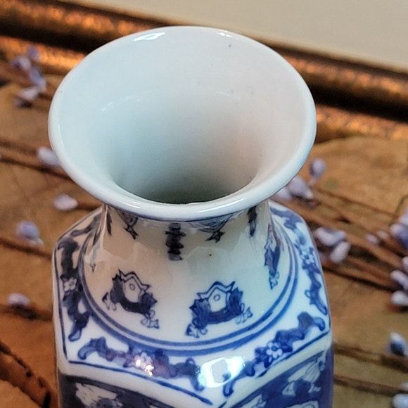 The Bombay Co | Accents | Vintage Bombay Co Blue White Oriental Style ...